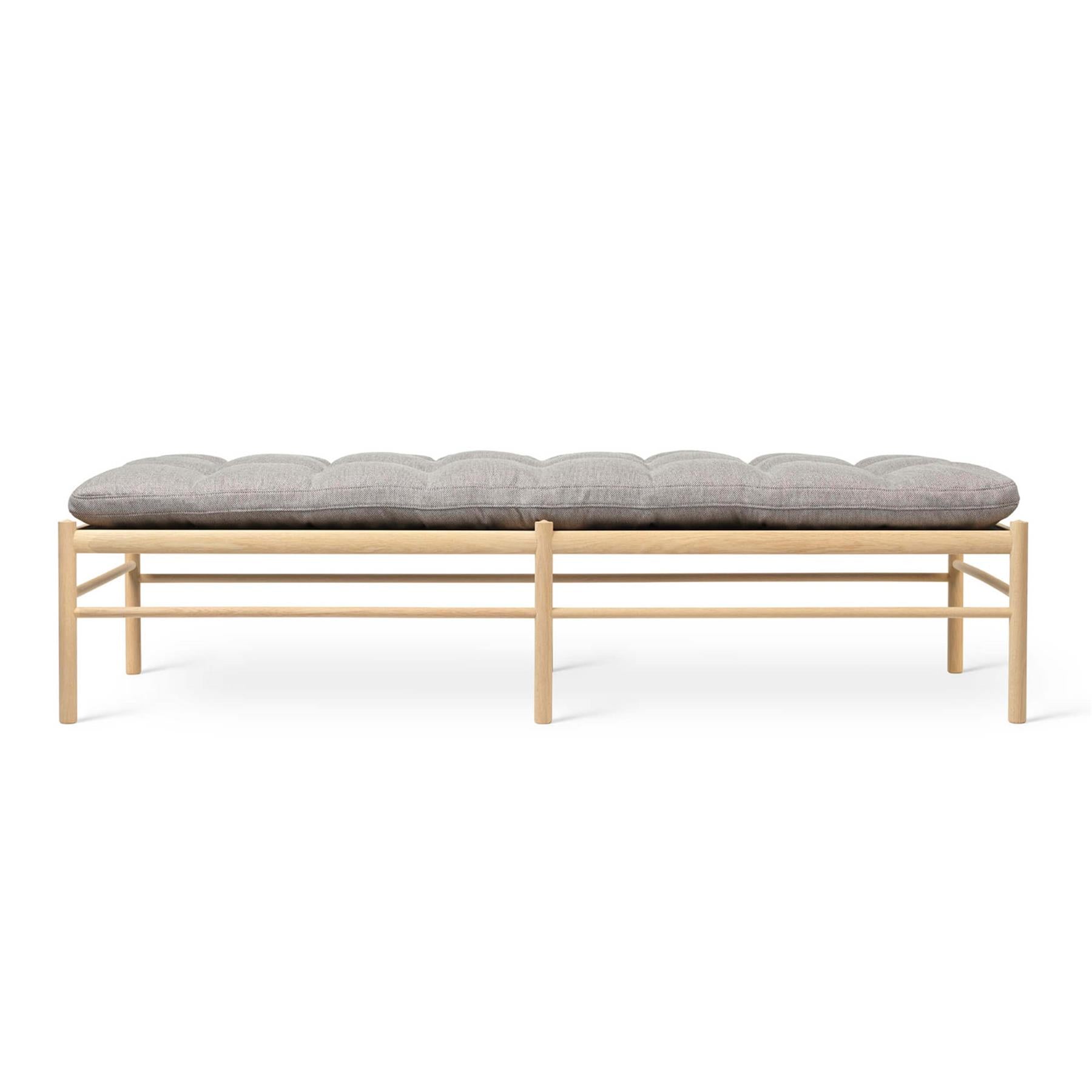 Carl Hansen & Son OW150 Daybed | Holloways of Ludlow